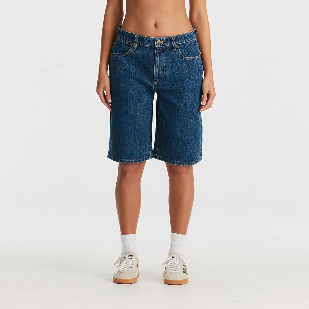 Wrangler Infinite Blue Mid Farrah Baggy Short