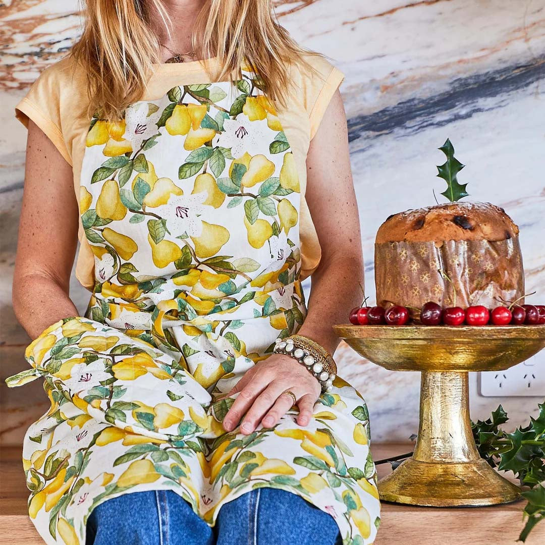 Kip&co. Summer Lily White Linen Apron | BY SAN SEBASTIAN